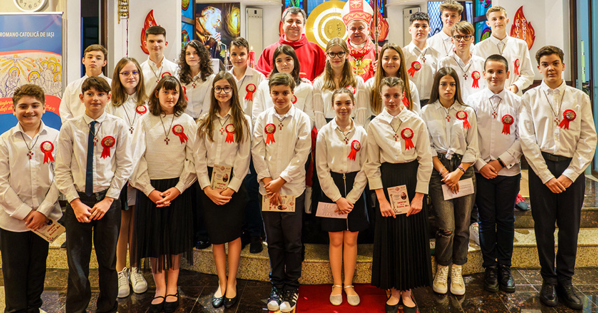 Valea Lupului: Administrarea Mirului și sărbătorirea hramului